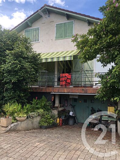 Maison 7 pièces à Vic-en-Bigorre, à vendre