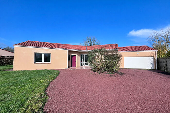 Maison à vendre - Mauléon - 5 pièces - 3 chambres