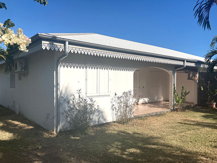 Saint-Pierre, Bois d'Olive : Maison 4 pièces à louer