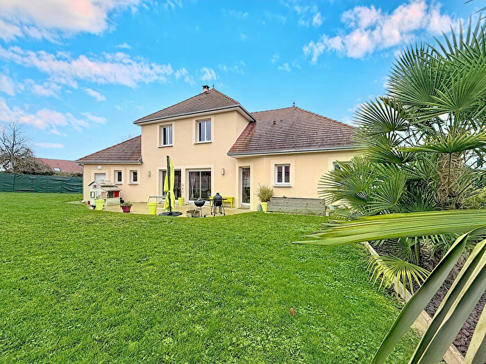 Maison à vendre - Montaulin - 6 pièces - 4 chambres