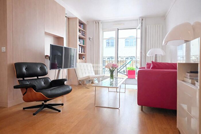 Appartement à vendre - Paris e  - 2 pièces - 1 chambre