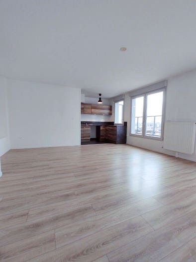 Clairmarais-Charles Arnould, Reims - Appartement 4 pièces à louer