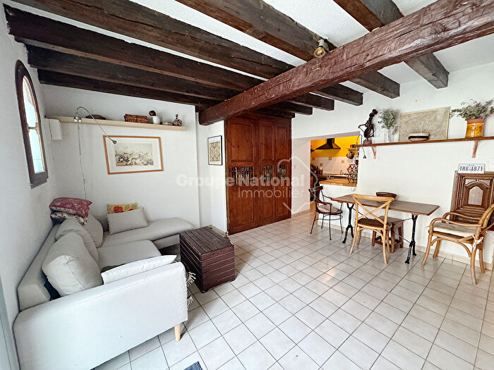 Maison à vendre - Tarascon, Centre-ville, Château, Condamine - 4 pièces - 3 chambres