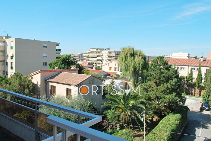 Appartement à vendre - Saint-Laurent-du-Var, Bord de Mer, Port de Plaisance - 2 pièces - 1 chambre