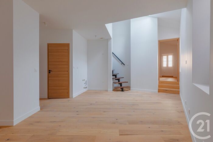 Appartement à vendre - Saint-Genis-Laval - 3 pièces - 2 chambres