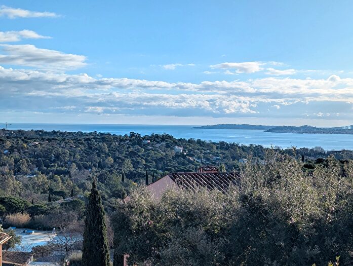 Appartement à vendre - Grimaud - 3 pièces - 2 chambres