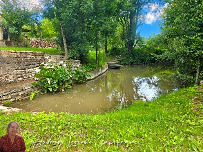 Maison 7 pièces à vendre à Saint-Hilaire-la-Palud