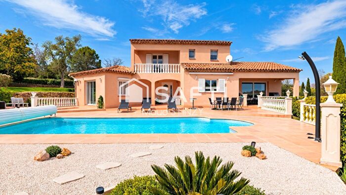 Maison à vendre - Roquebrune-sur-Argens, Golf - 4 pièces - 3 chambres