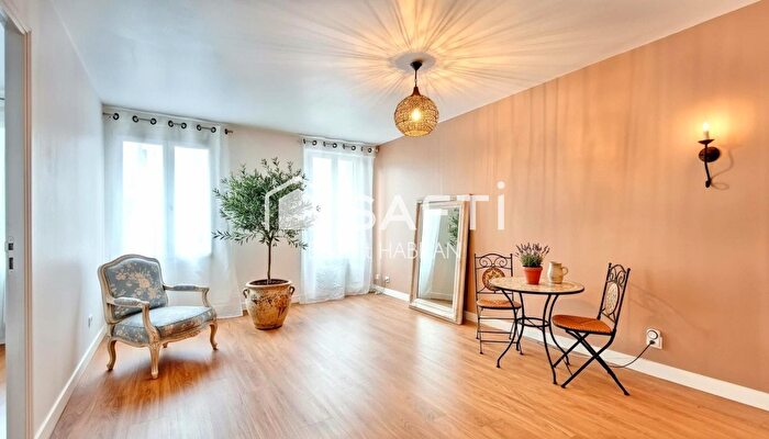 Appartement 2 pièces à vendre - Mantes-la-Jolie, Centre-ville