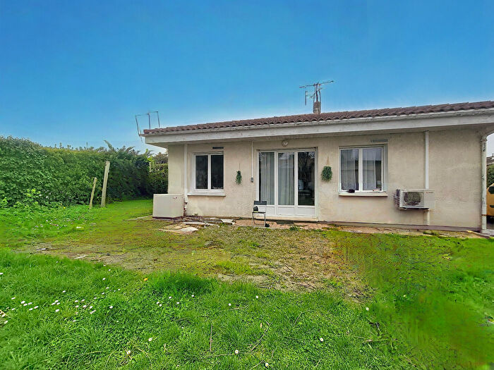 Maison à vendre - Bassens - 4 pièces - 3 chambres