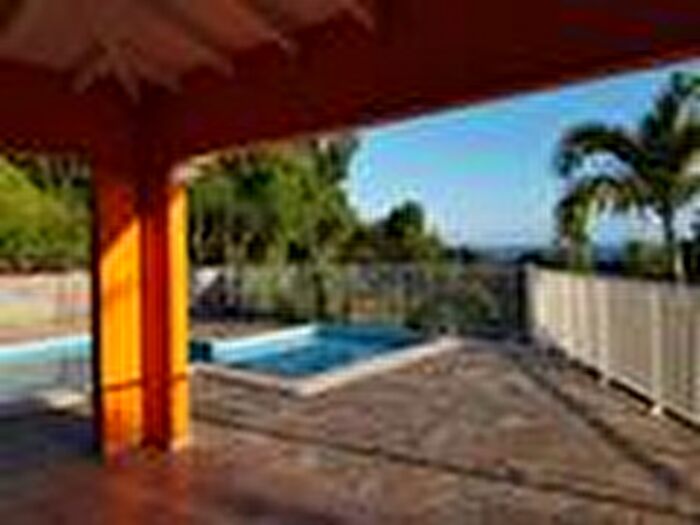 Maison à louer - Sainte-Anne - 5 pièces - 3 chambres