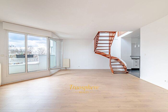 Appartement à louer - Carnot Gambetta, Suresnes - 5 pièces - 4 chambres