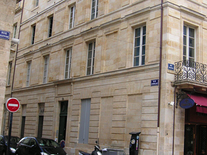 Appartement à louer - Bordeaux, Quinconces, Grands Hommes, Tourny - 1 pièce - 1 chambre