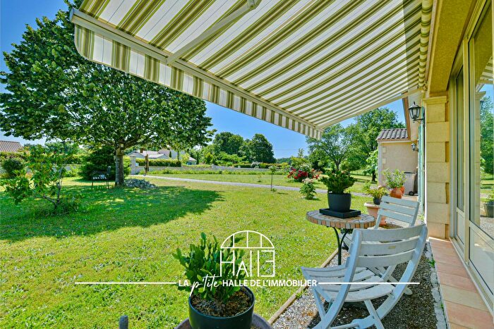 Maison 5 pièces à Saint-Estèphe, à vendre
