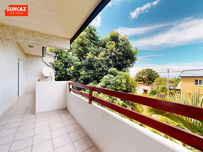 Saint-Pierre - Appartement 4 pièces à vendre