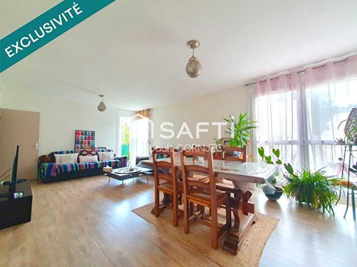 Appartement à vendre - Avon, Butte Montceau - 4 pièces - 3 chambres