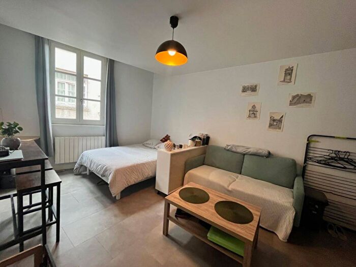 Appartement 1 pièce à Centre-Hôtel de Ville, Limoges, à louer