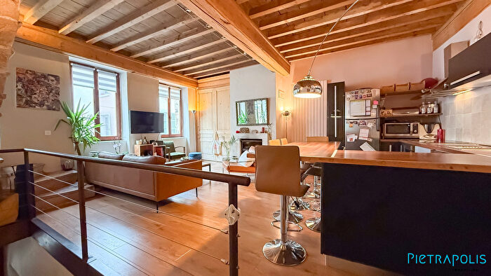 Maison à vendre - Neuville-sur-Saône - 6 pièces - 4 chambres