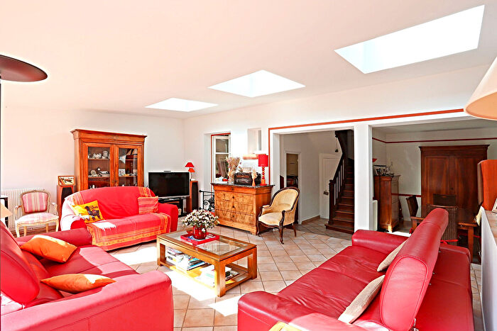 Nanterre, Centre-ville : Maison 6 pièces à vendre