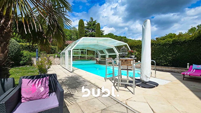 Maison à vendre - Orgeval - 12 pièces - 7 chambres