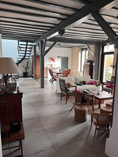 Eugene Spuller, Dijon : Maison 7 pièces à louer