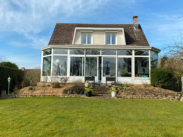 Maison à vendre - Fresnoy-en-Thelle - 7 pièces - 4 chambres