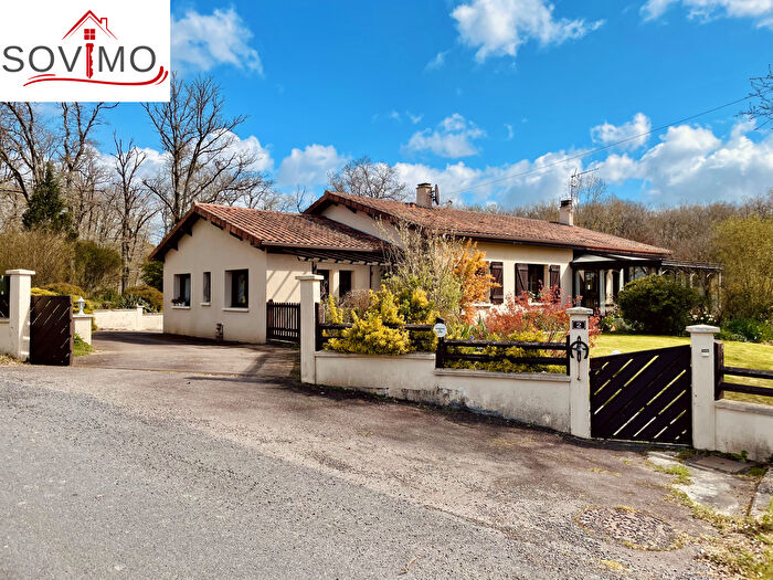 Maison à vendre - Brillac - 6 pièces - 5 chambres