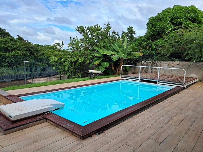 Maison à louer - Capesterre-Belle-Eau - 4 pièces - 3 chambres