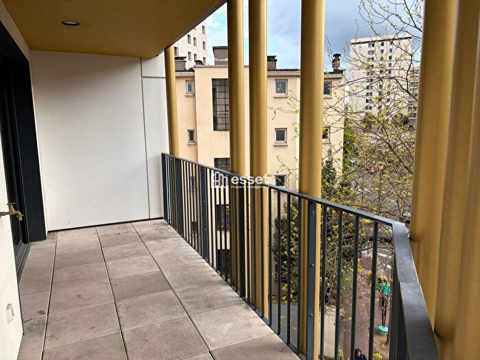 Appartement à louer - Centre Ville, Suresnes - 2 pièces - 1 chambre