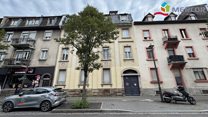 Appartement à louer - Strasbourg, Polygone - 1 pièce - 1 chambre