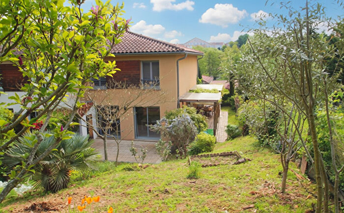Maison à vendre - Curis-au-Mont-dOr - 5 pièces - 3 chambres