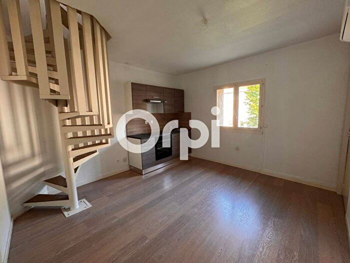 Beaurepaire : Appartement 2 pièces à louer