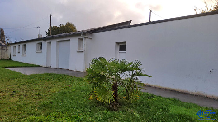 Maisons à vendre et appartements à louer - 1