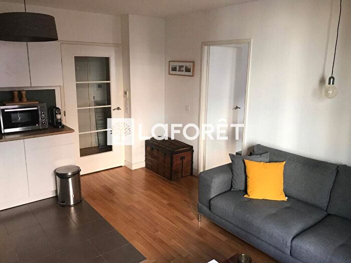 Appartement à louer - Centre-Bras de Marne, Saint-Maurice - 2 pièces - 1 chambre