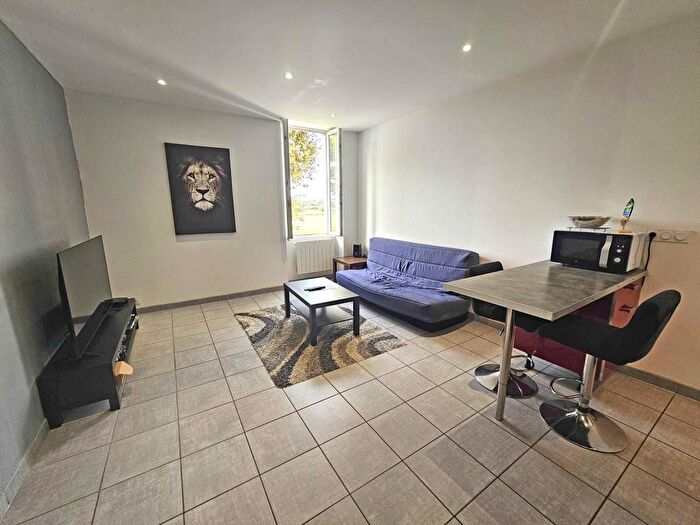 Appartement 3 pièces à Mornas, à louer