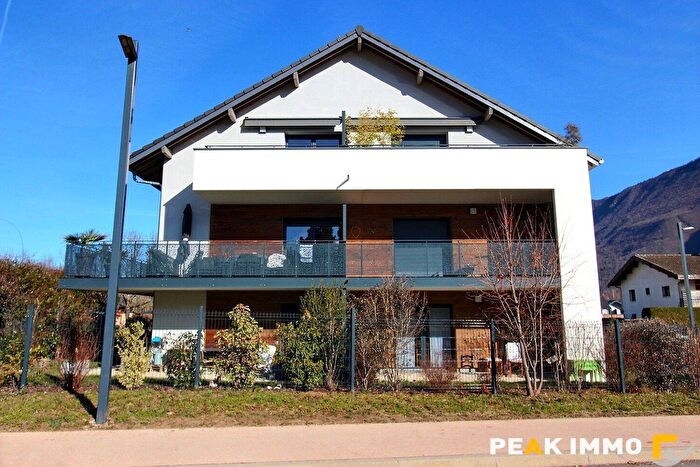 Appartement à louer - Doussard - 3 pièces - 2 chambres