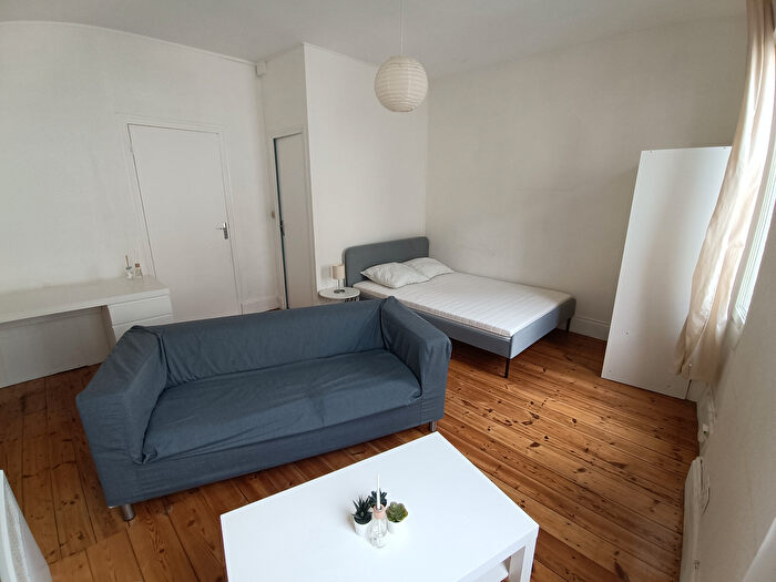 Appartement à louer - Agen, Cours Victor Hugo - 1 pièce