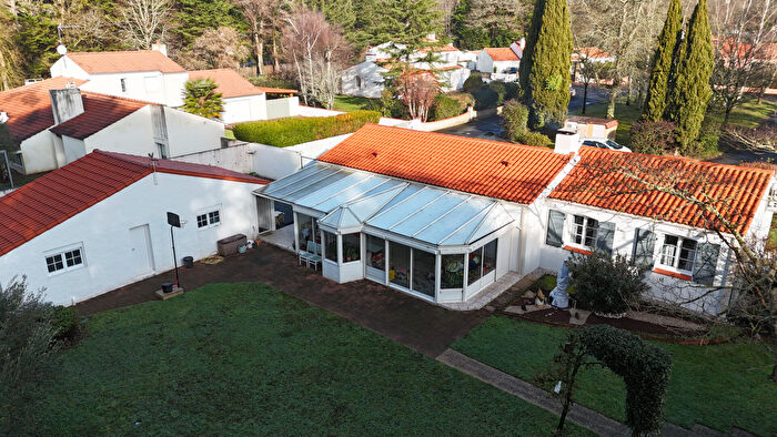 Maison à vendre - Challans, Saint Dominique, Route des Sables dOlonne - 5 pièces - 4 chambres