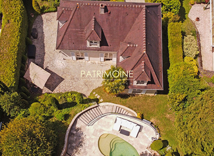 Létang-la-Ville : Maison 7 pièces à vendre