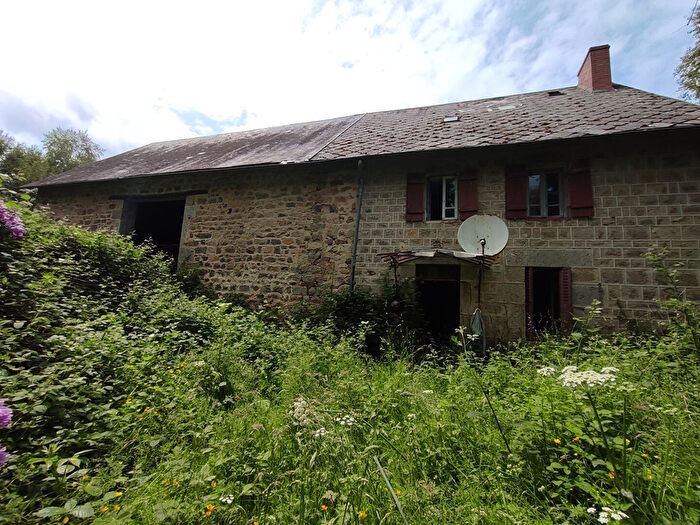 Maison à vendre - Crocq - 4 pièces - 2 chambres