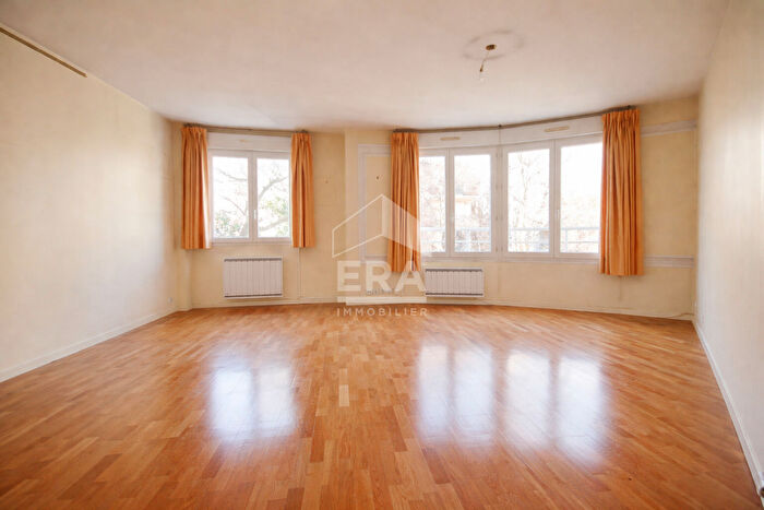 Appartement à vendre - Issy-les-Moulineaux, Les Iles, La Ferme - 3 pièces - 2 chambres