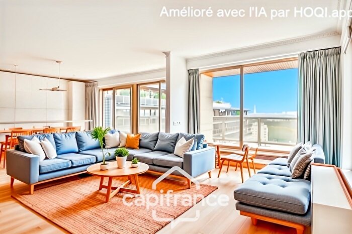 Appartement à vendre - Saint-Cloud, Centre-ville - 5 pièces - 3 chambres