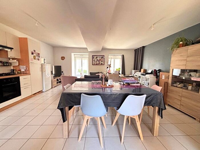 Fyé : Maison 3 pièces à louer