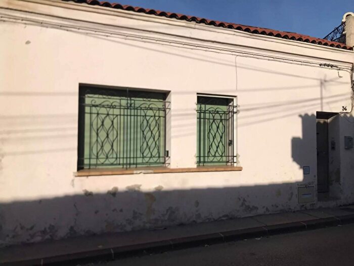 Appartement à louer - Pont de Vivaux, Marseille ème arrondissement - 3 pièces