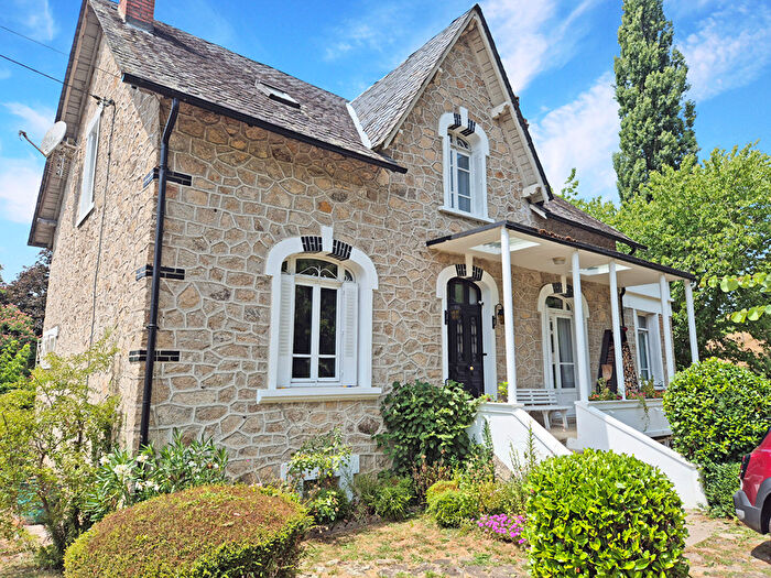 Argentat : Maison 8 pièces à vendre