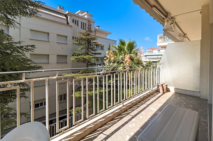Appartement 2 pièces à Nice, Cimiez, à vendre