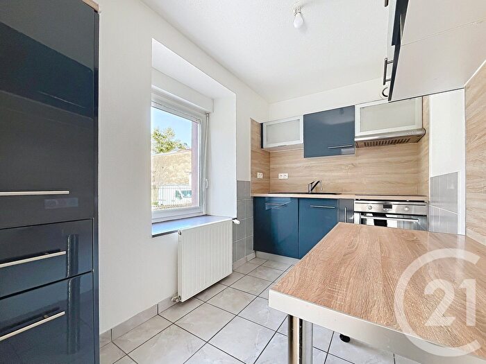 Appartement à louer - Audincourt, Centre-ville - 3 pièces - 2 chambres