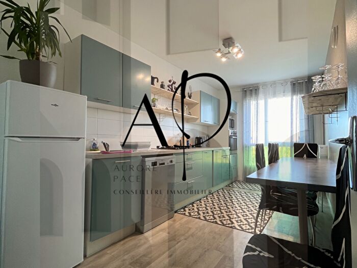 Appartement à vendre - Honfleur - 4 pièces - 3 chambres