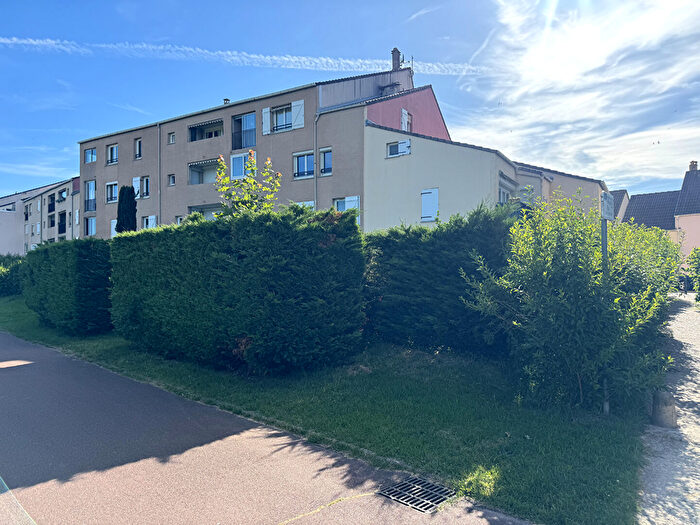 Appartement 4 pièces à Courcouronnes, Résidence de la Dame du Lac, à vendre