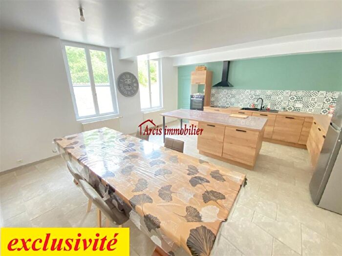 Maison 5 pièces à vendre à Pougy